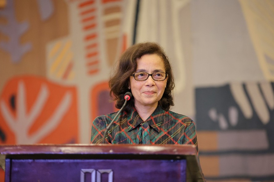 Ministra interina do Itamaraty diz que Brasil vai analisar decisões de ...