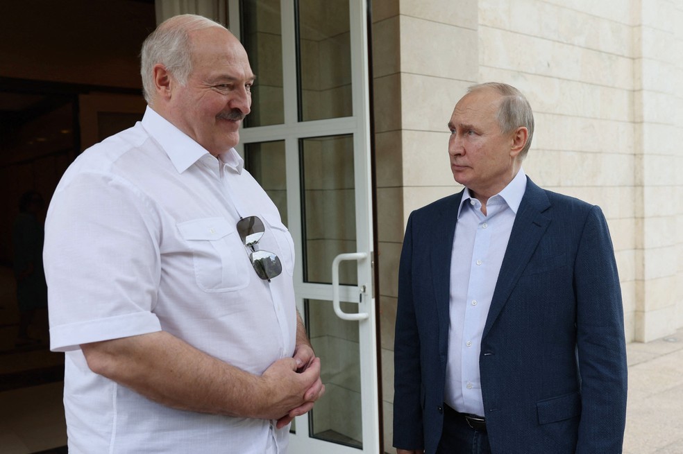 Lukashenko diz que convenceu Putin a não matar líder mercenário