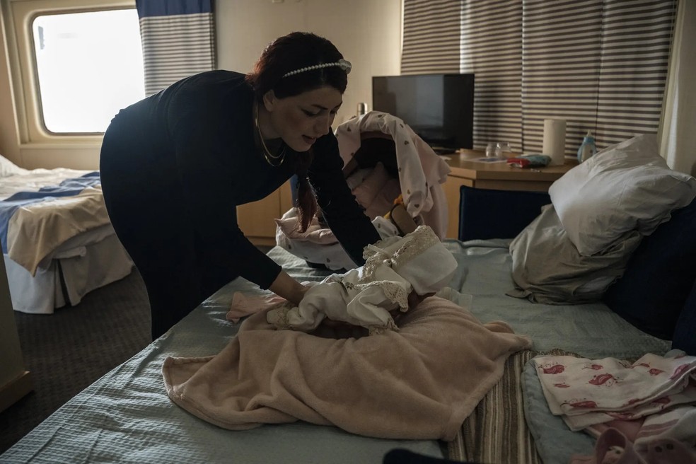 'Um sonho estranho': sobreviventes de terremoto na Turquia se abrigam ...