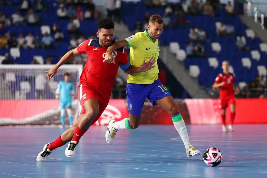 Copa do Mundo de Futsal: Brasil estreia com goleada de 10 a 0 contra Cuba