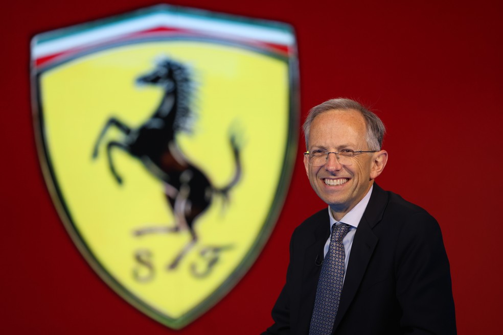 Como será a primeira Ferrari elétrica, que chegará ao mercado no ano ...