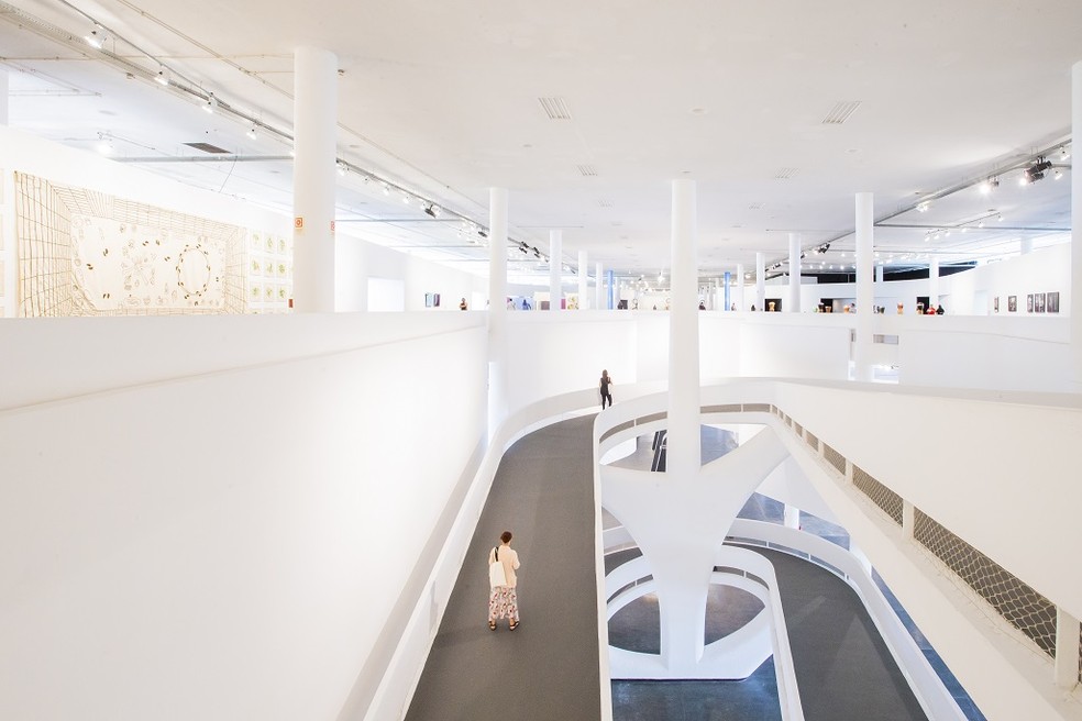 Bienal de São Paulo abre sua 35ª edição com obras de 121 artistas e ...