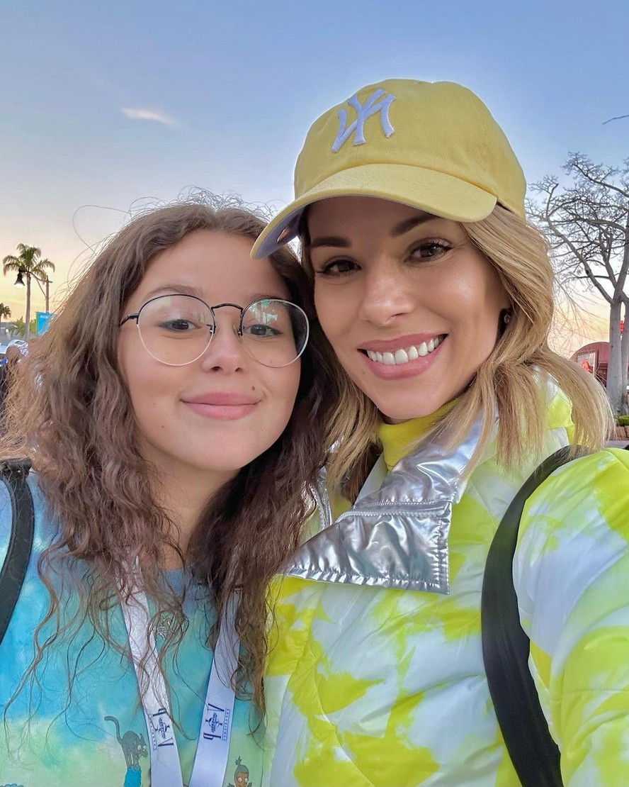 Ana Furtado viaja com a filha, Isabella, para a Disney: 'Nem o Mickey ...