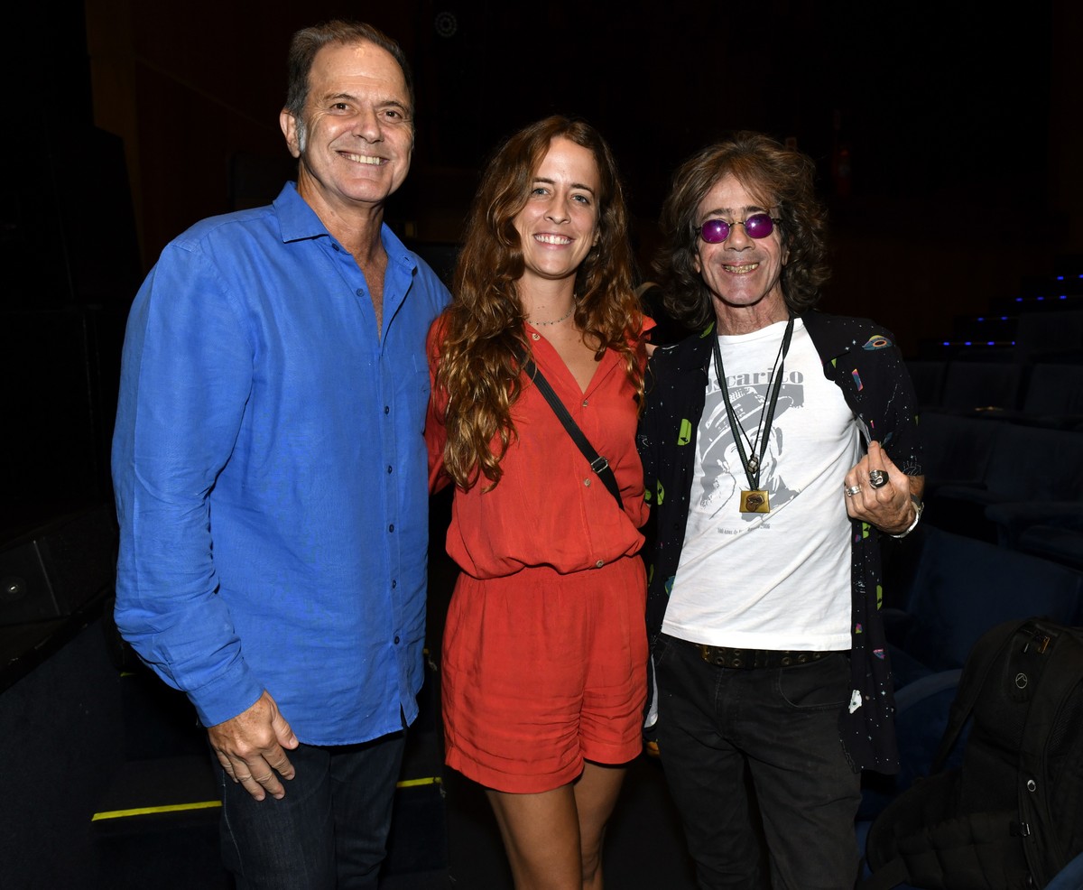 Karina Ramil e Carlos Loffler prestigiam leitura de peça com Aloísio de ...