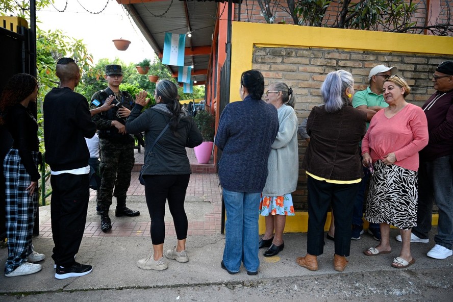 Sob pressão de Trump, Honduras define neste domingo novo presidente