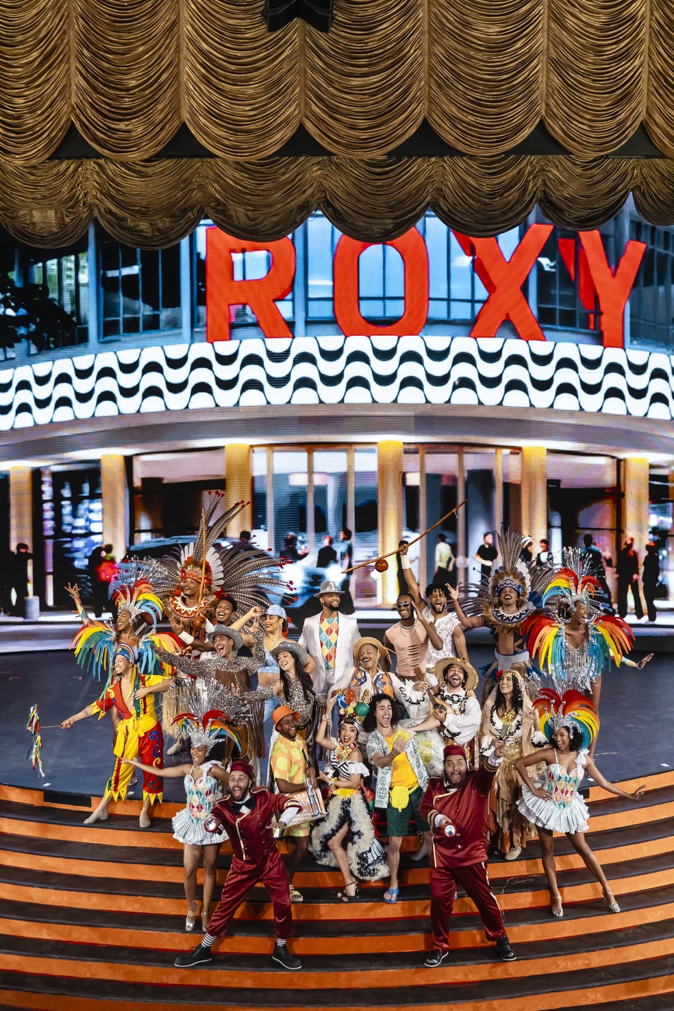 Roxy Dinner Show estende horário de funcionamento