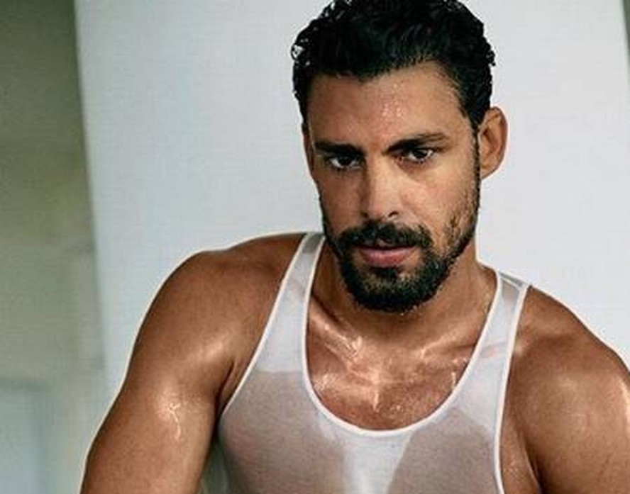 'É coisa minha e dele': Fãs reagem a boatos de que Cauã Reymond estaria ...