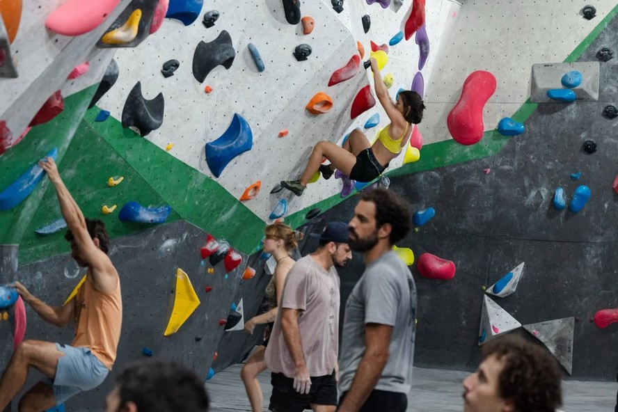 Escalada no Rio de Janeiro: saiba onde praticar em muros e paredes
