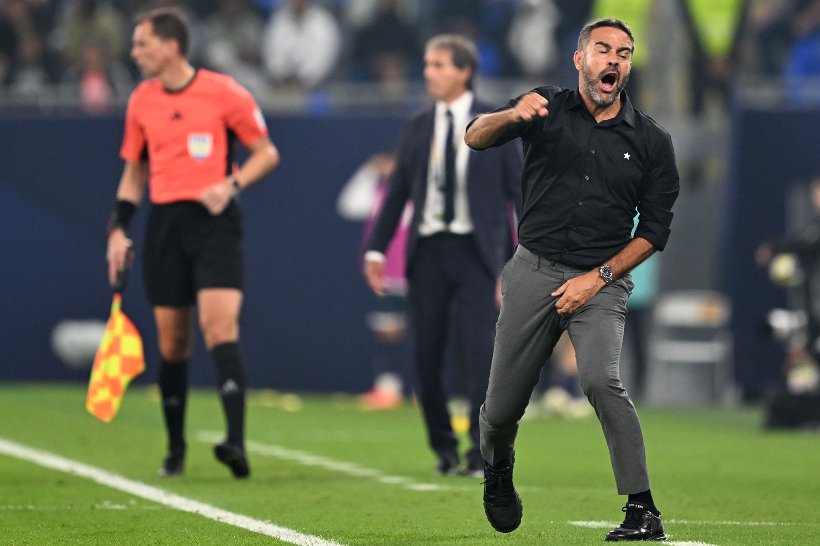 Entenda como o momento do Lyon pode afetar o Botafogo na janela de ...