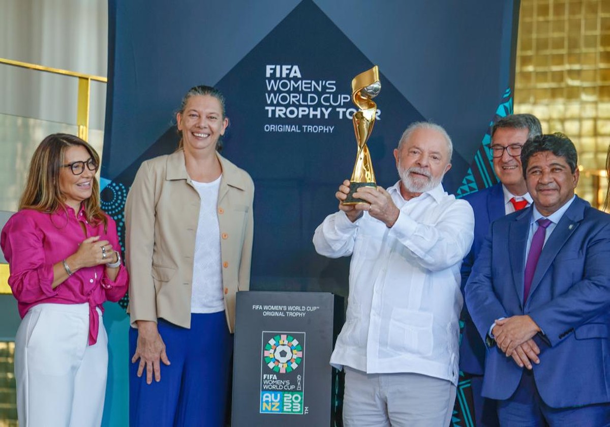 Em primeiro evento público após pneumonia, Lula diz que Brasil quer ...