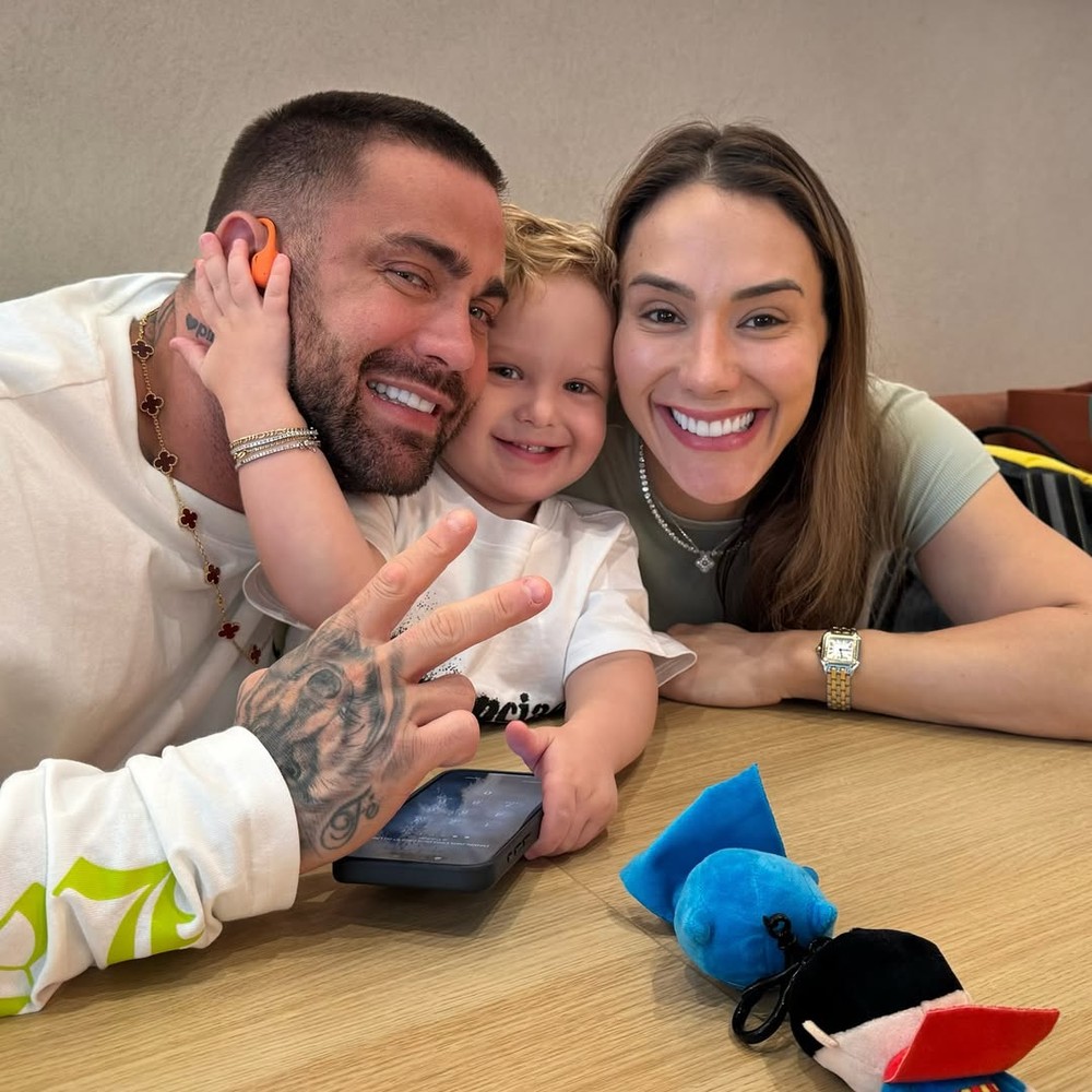 Samara Pink: como empresária e amiga de Virgínia Fonseca construiu ...