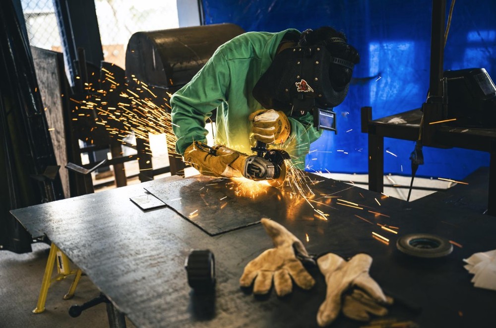 Para onde vão as doações bilionárias de Musk? Para beneficiar seus ...