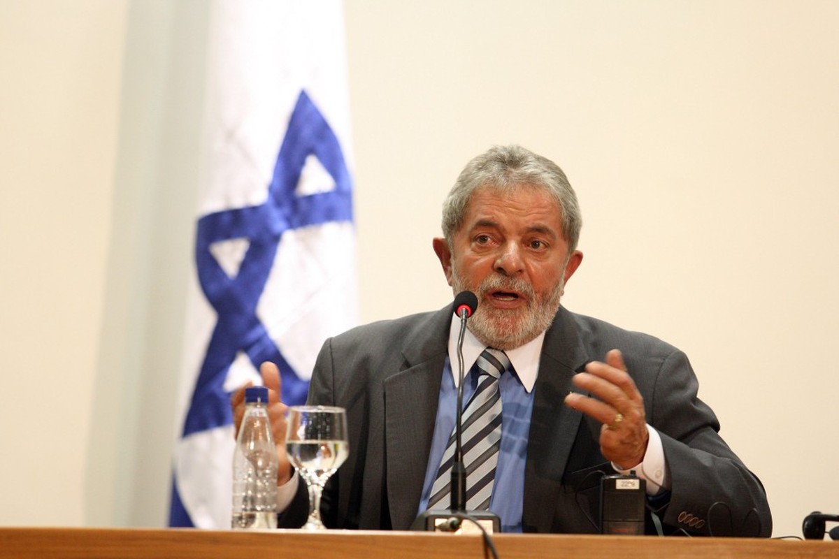 Parlamentares vão pedir a Lula que governo rompa relações com Israel