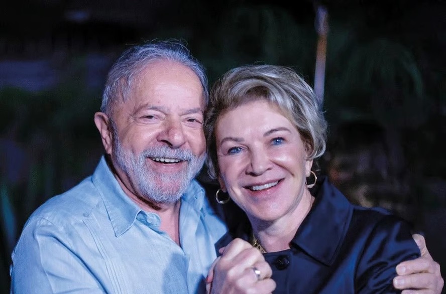 Marta quer se refiliar ao PT em local simbólico, mas enfrenta empecilho