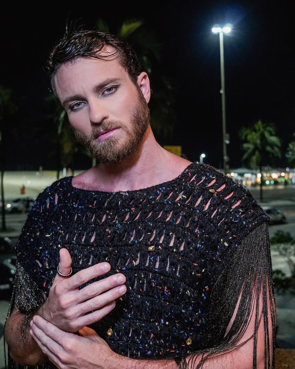 Ex-BBB Lucas Bissoli surge maquiado em festa e seguidores apontam 'moda ...