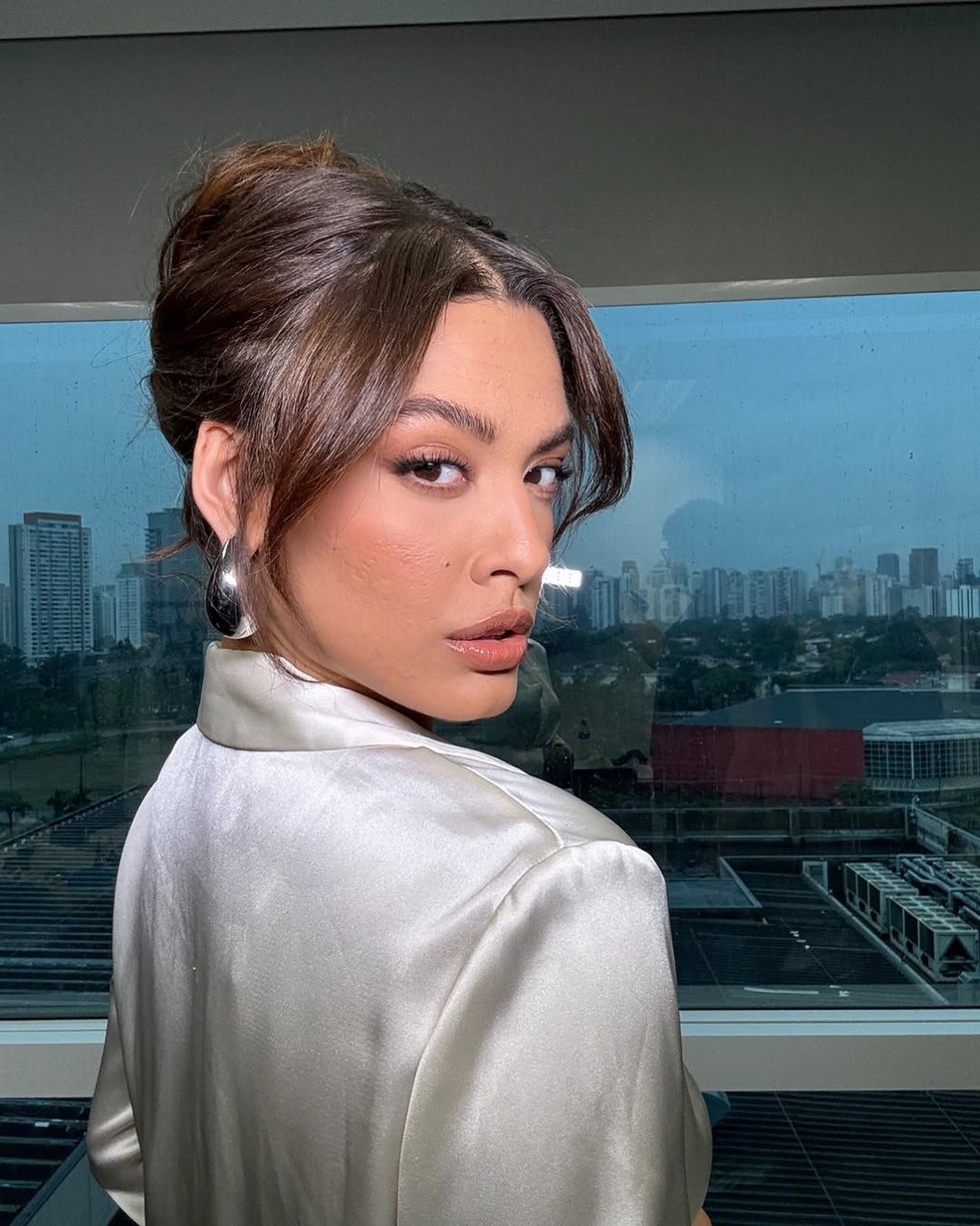 Beatriz Reis fala sobre autoestima, acne e padrões de beleza: 'Cada ...