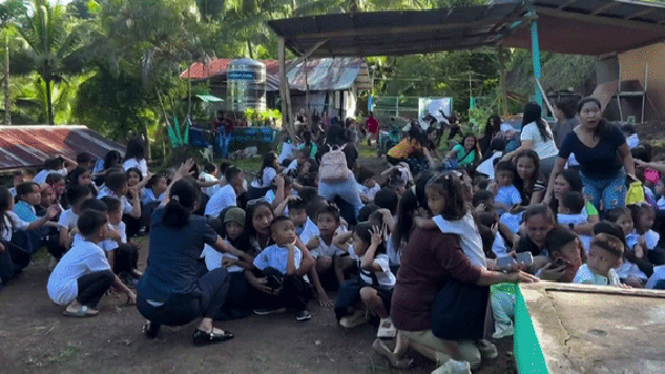 Terremoto de magnitude 7,8 é registrado na costa das Filipinas, deixa ...