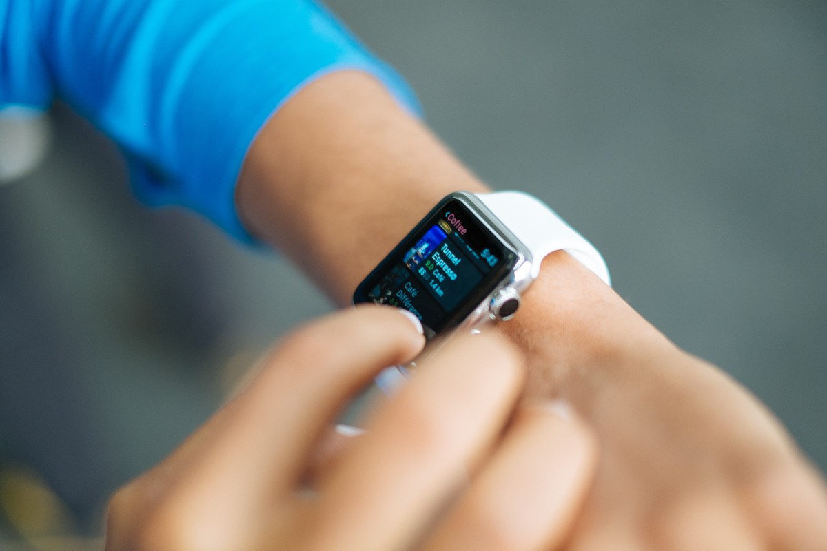 Parkinson: smartwatches conseguem detectar doença anos antes do ...
