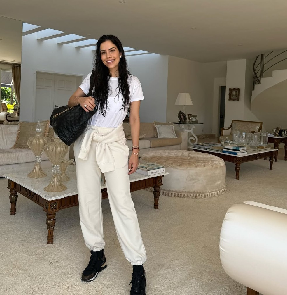 Fotos da mansão de Daniela Albuquerque repercutem e impressionam ...