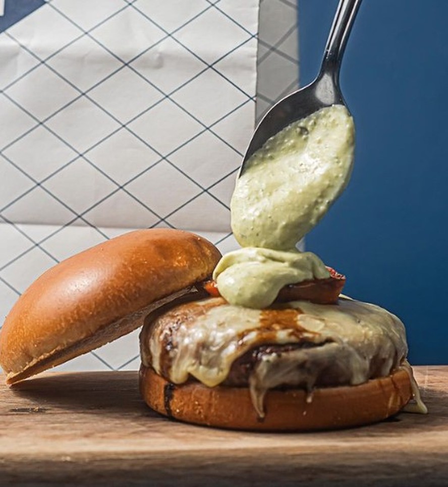 Salt Burgers: hambúrguer com muito sabor e o toque do chef Lucas Tauil