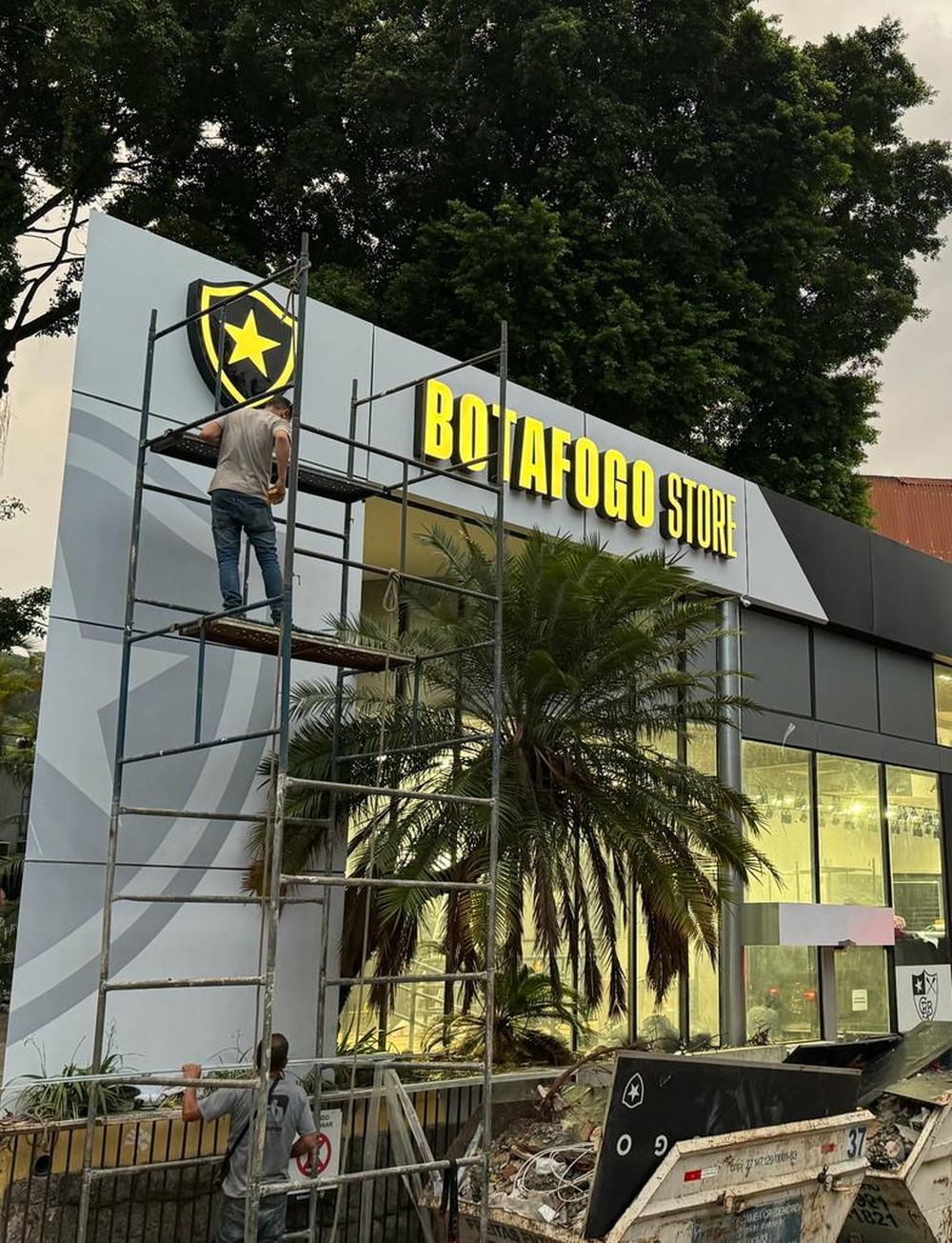 Botafogo reinaugura loja oficial em General Severiano neste final de semana