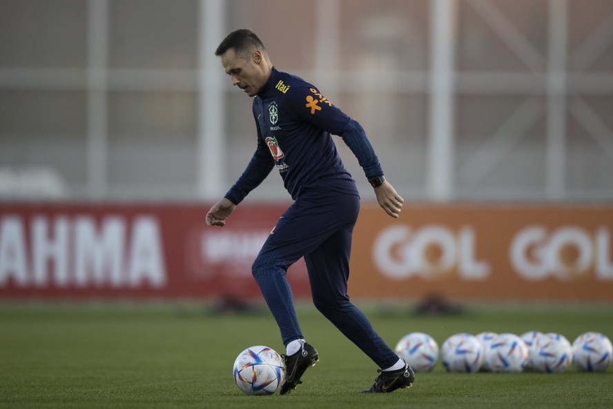 Parte da comissão de Tite segue na CBF até chegada de novo técnico