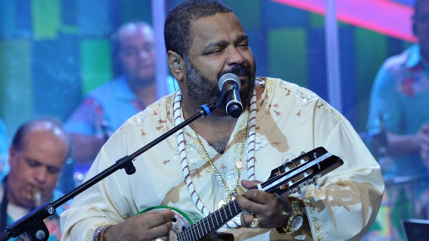 Morre Arlindo Cruz, aos 66 anos: veja imagens da trajetória do sambista