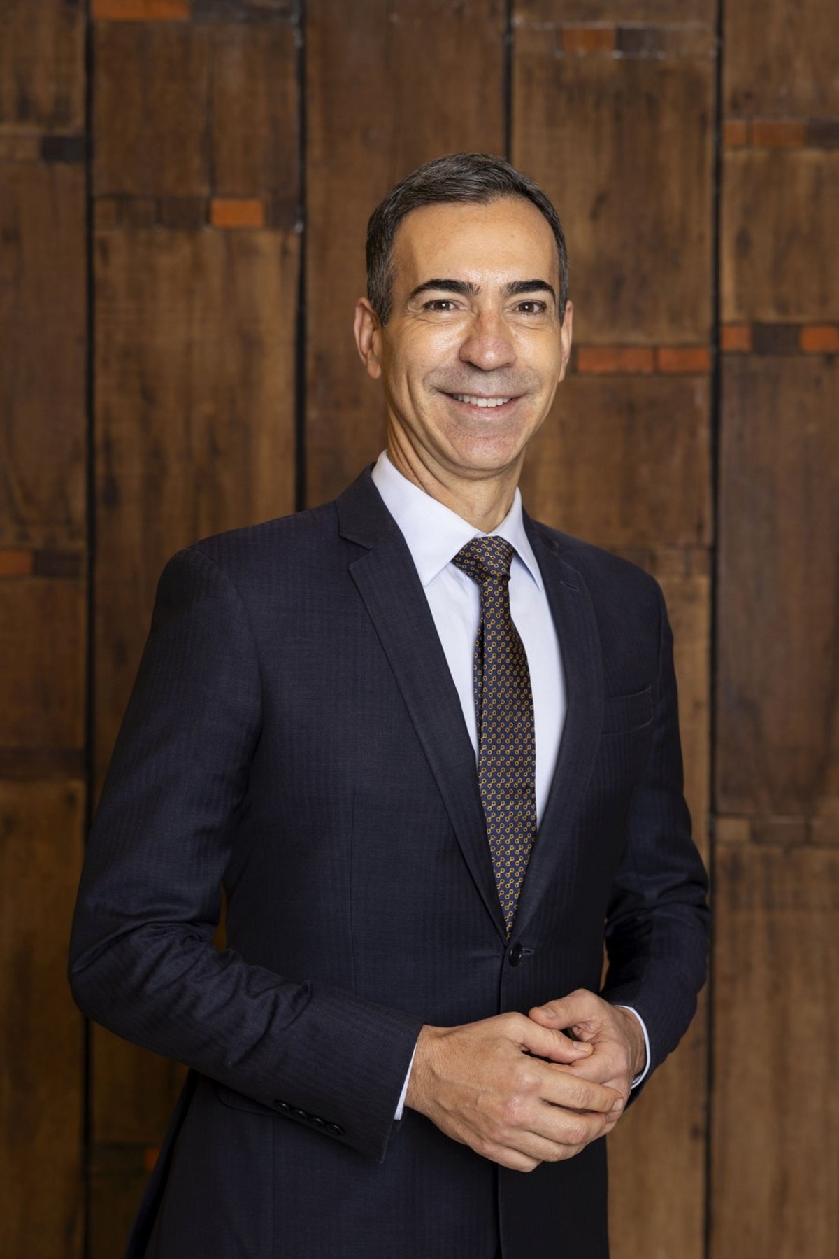 'Adoro apurar notícia', diz César Tralli, novo apresentador do Jornal ...