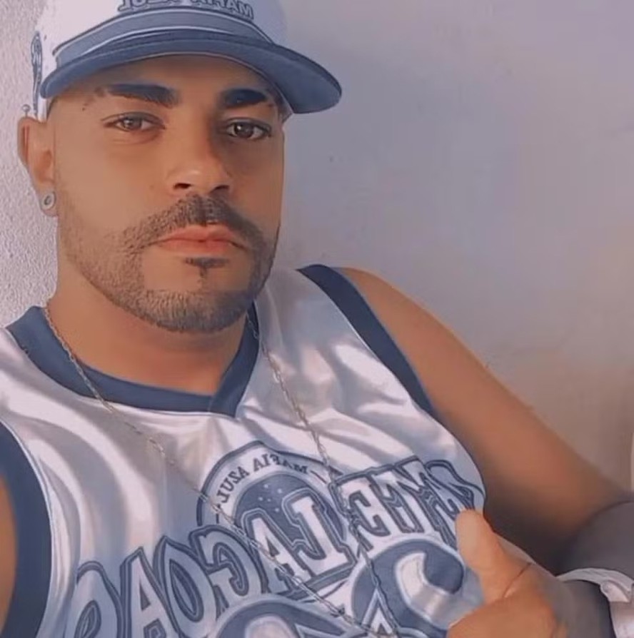 Cruzeirense morto queimado durante briga de torcidas deixa filho de 7 anos