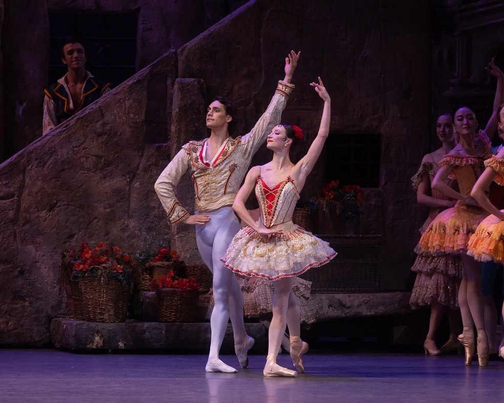 Conheça Daniel Camargo, o brasileiro escolhido primeiro bailarino do ...