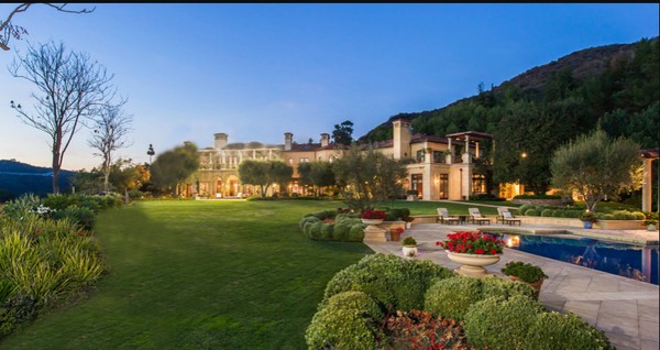 Casa E Carros Do Drake