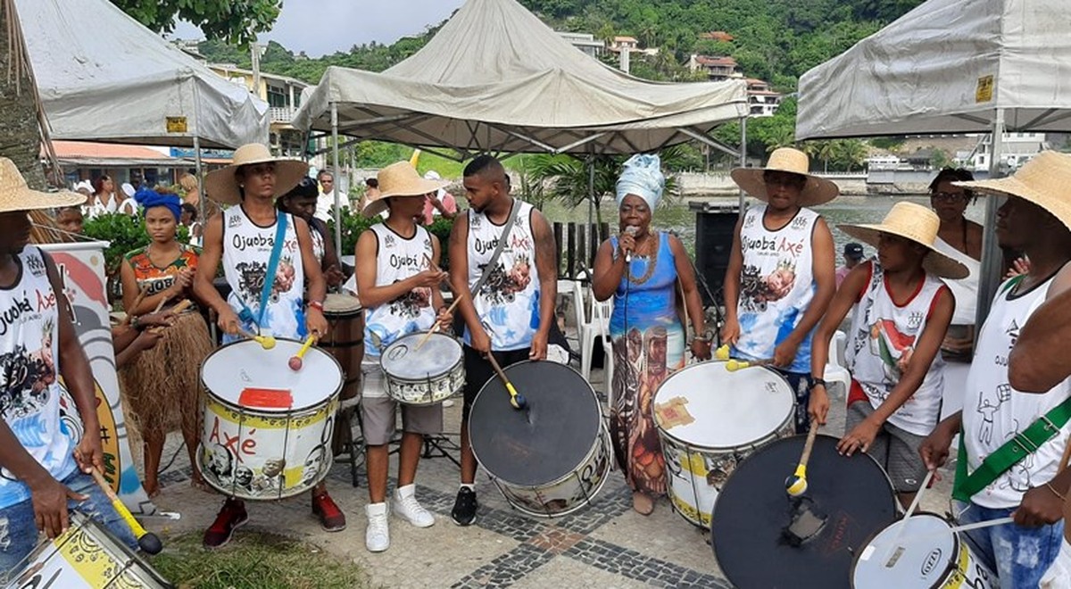 Batuque e exaltação da cultura negra: um roteiro com rodas de samba que ...
