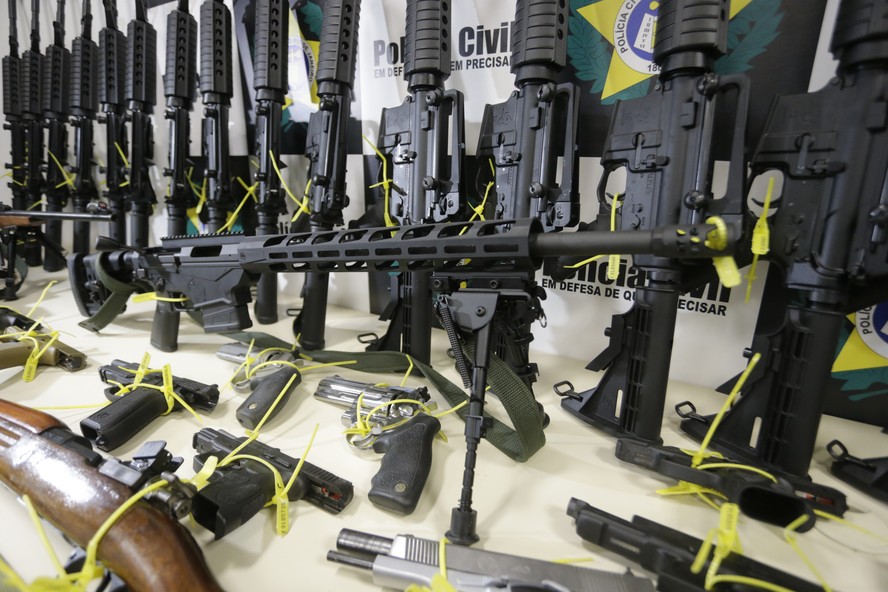 Proliferação de armas em poder de amadores torna Brasil mais inseguro