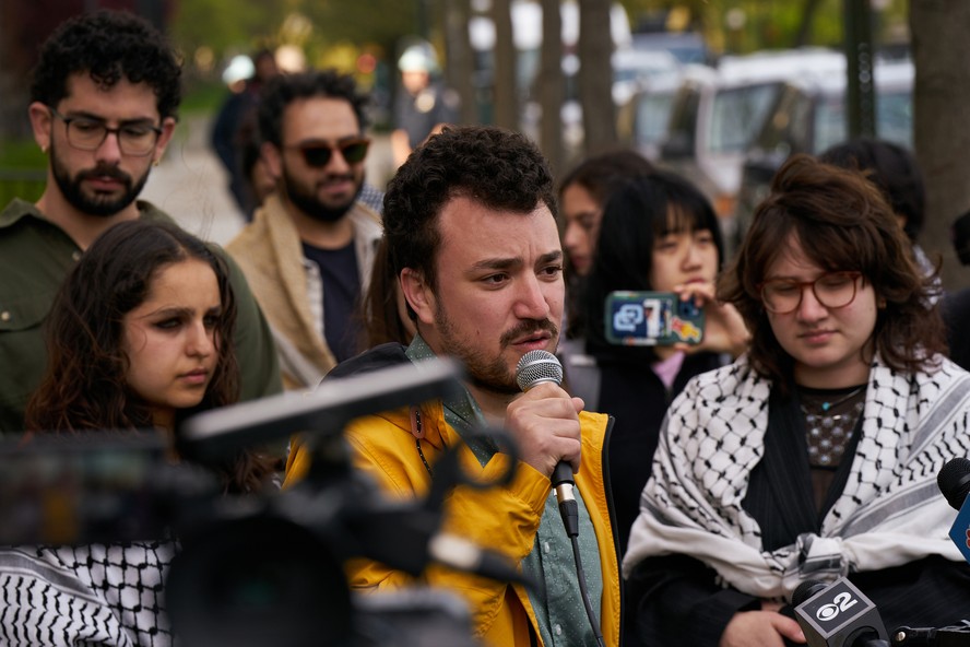 Após três meses, Mahmoud Khalil, ex-aluno de Columbia acusado de ...