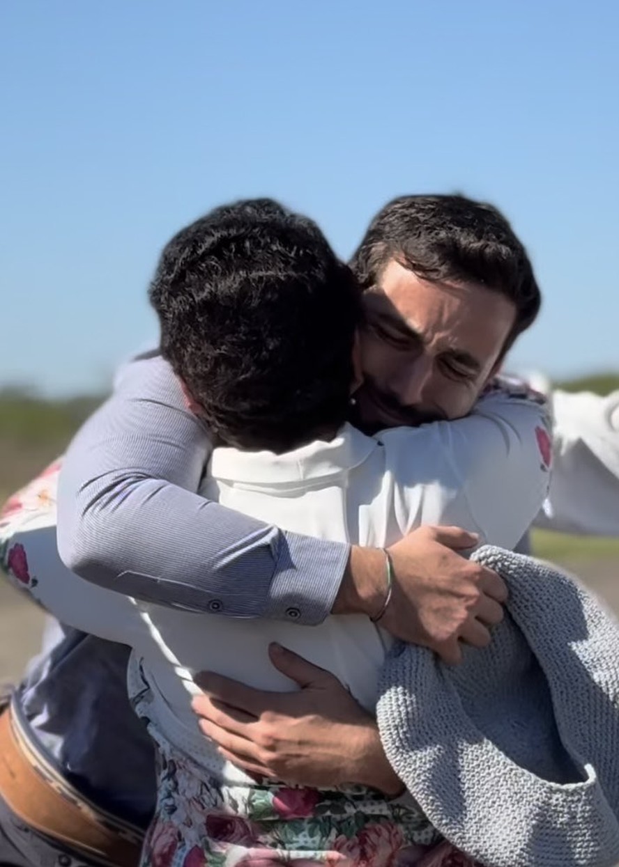 Matteus se emociona em encontro com a avó pela primeira vez depois do 'BBB' 24