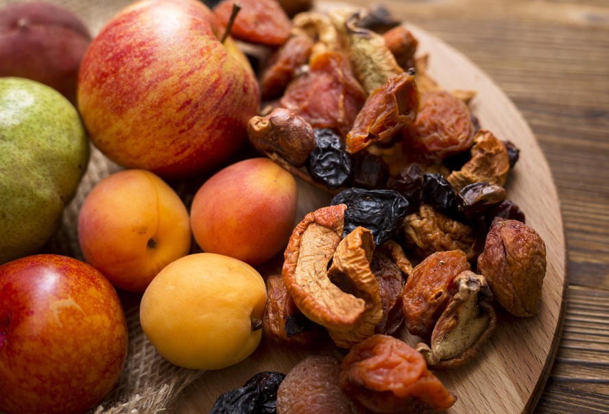 A fruta que ajuda a frear a perda muscular após os 45 anos