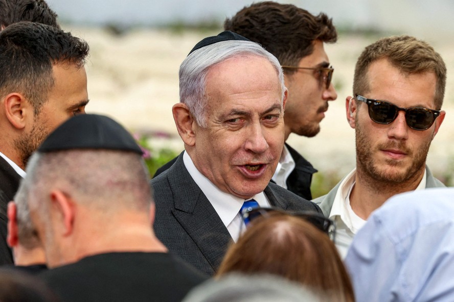 Sob crítica da oposição, Netanyahu fala em trégua 'parcial' em Gaza e ...