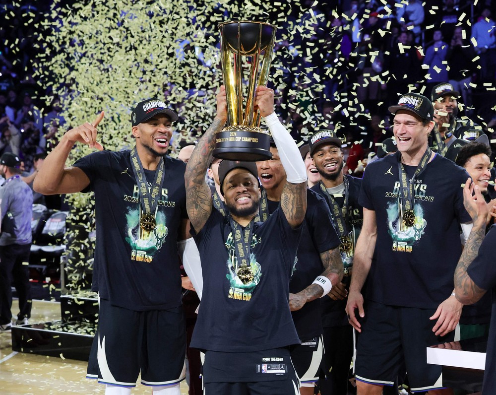Milwaukee derrota Oklahoma City e se consagra campeão invicto da Copa NBA