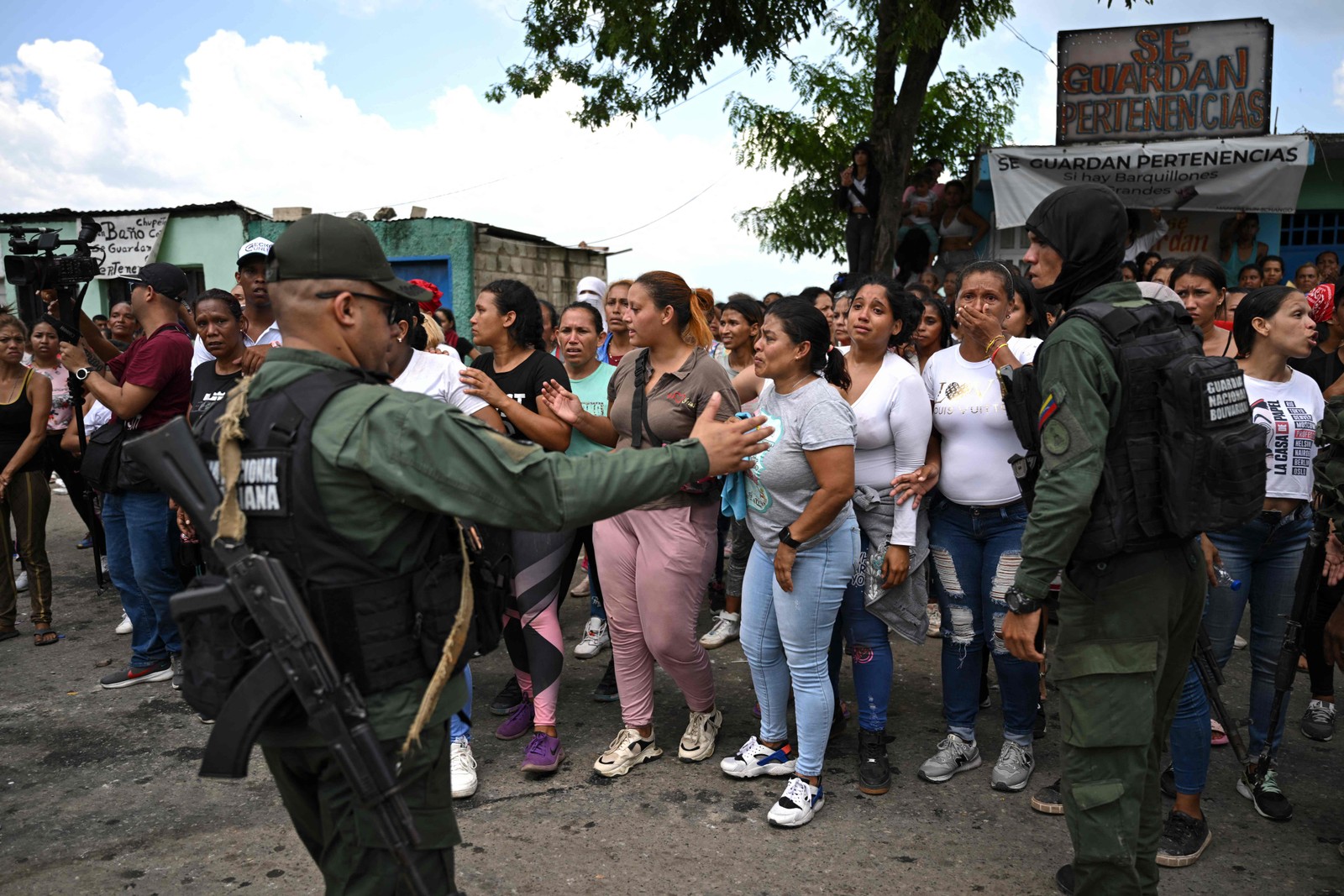 Venezuela destaca 11 mil agentes para desmantelar quadrilha que opera ...