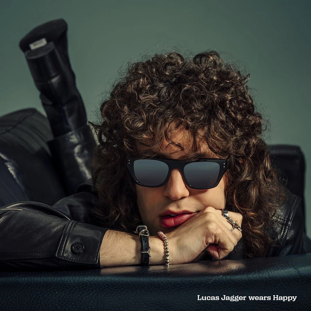 Lucas Jagger faz ensaio de marca de óculos inspirada nos Rolling Stones ...