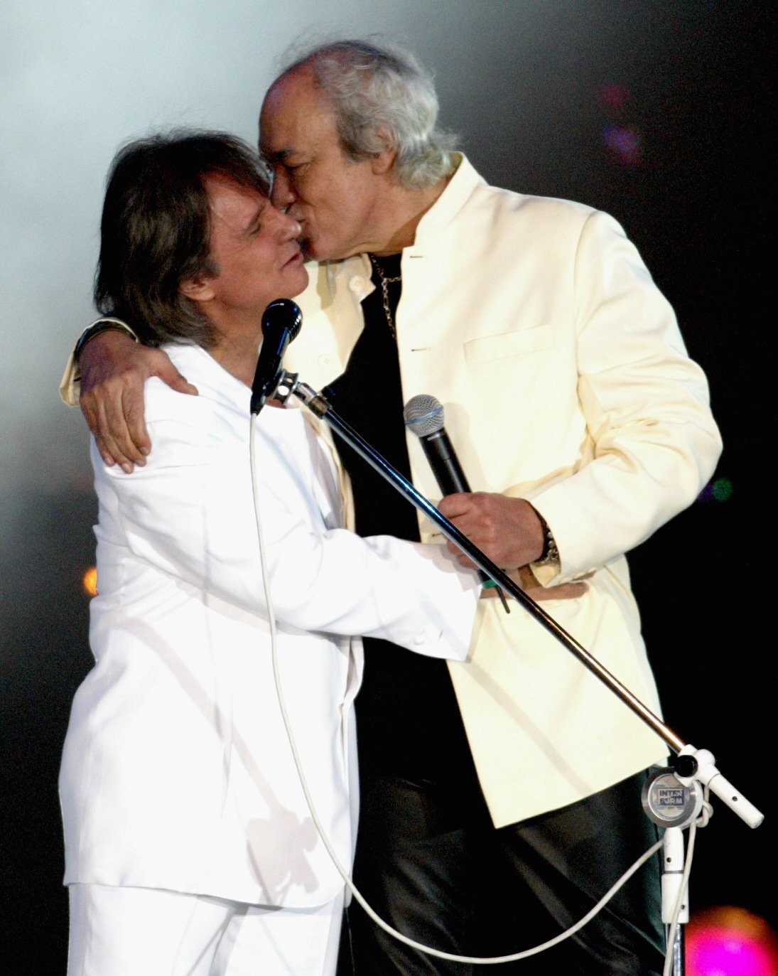 'Tantas emoções': Roberto Carlos grava 'especial dos especiais' para ...