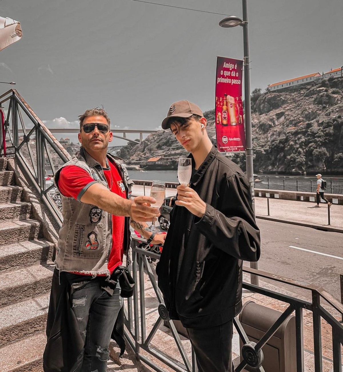 Henri Castelli posta com o filho em viagem a Portugal, e seguidores ...