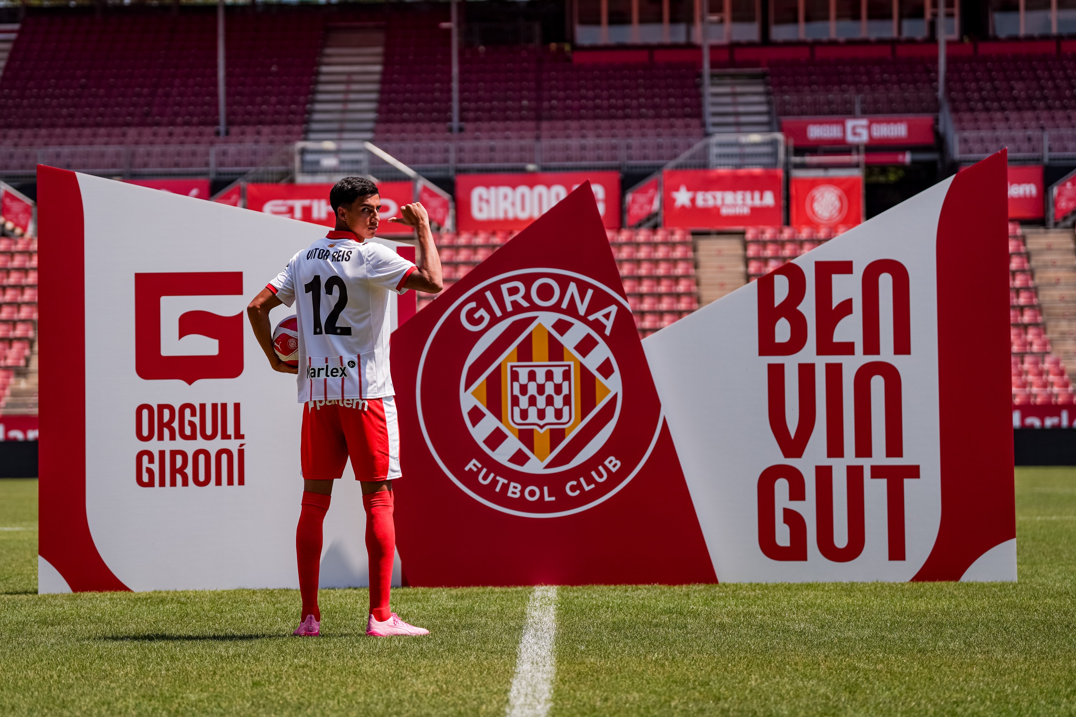 Ex-Palmeiras, Vitor Reis completa um ano de Europa e destaca ...