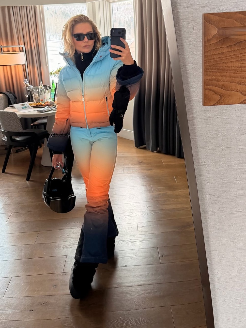 Luxo na neve: Deborah Secco ostenta bolsa avaliada em R$ 35 mil em ...