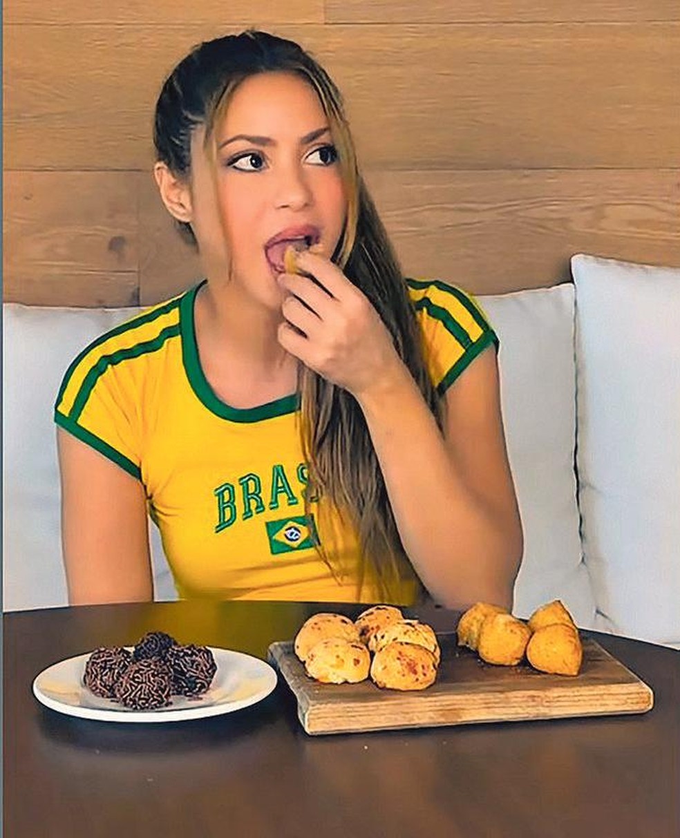 'Orgulhosa de saber que vou cantar no altar do planeta', diz Shakira ...