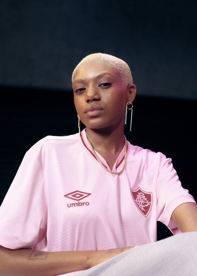 Fluminense lança camisa em apoio ao 'Outubro Rosa'; veja fotos