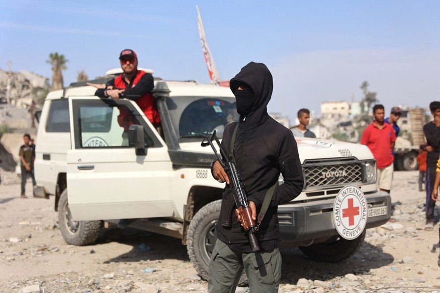 Ministério da Saúde de Gaza afirma que Israel devolveu restos mortais ...