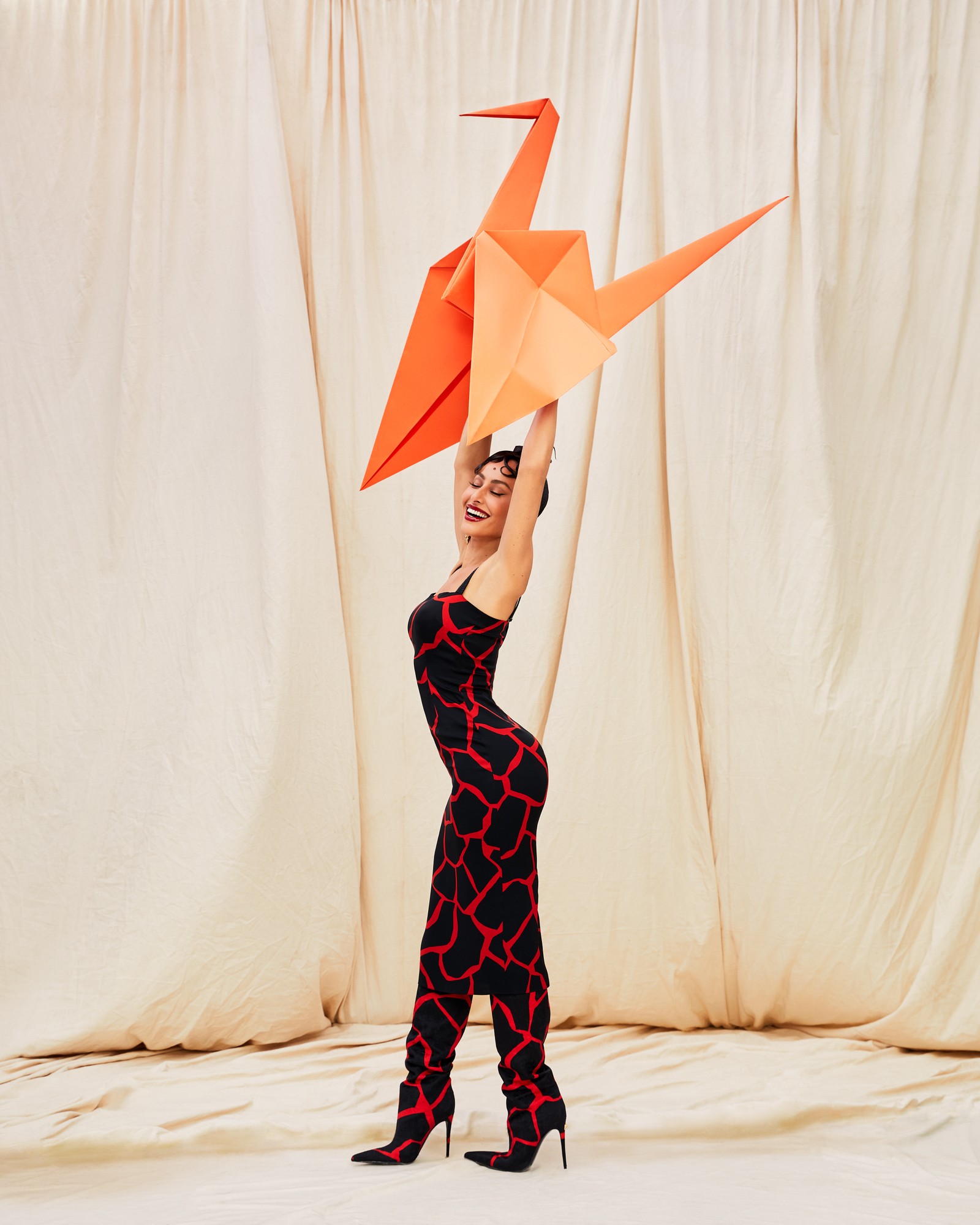 No ar com novo programa no GNT e se preparando para o carnaval, Sabrina ...