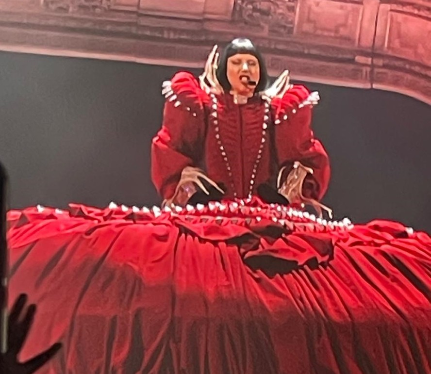 Lady Gaga chega ao Rio: setlist de show no México dá pistas de como ...