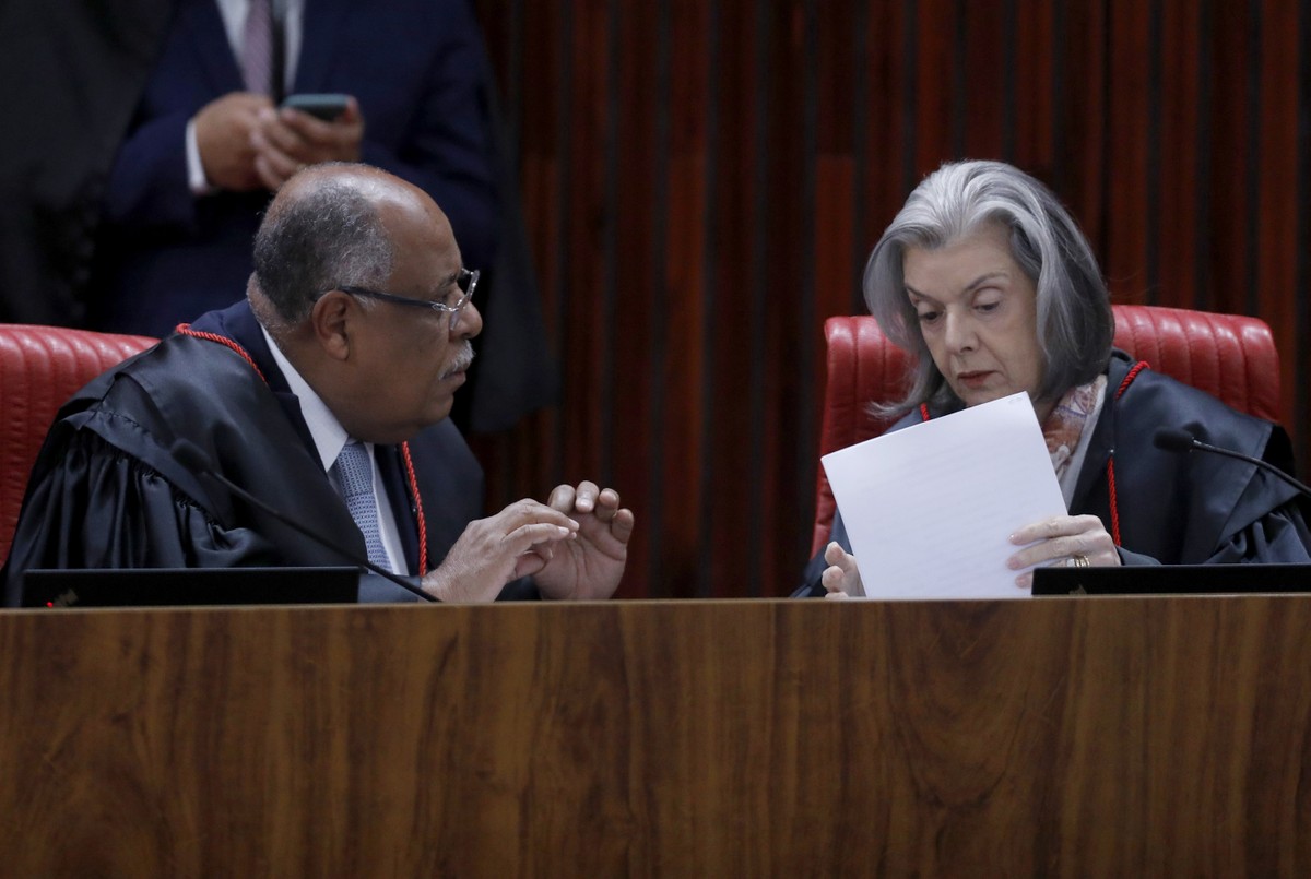 TSE usa julgamento de Bolsonaro para reforçar regra sobre lives